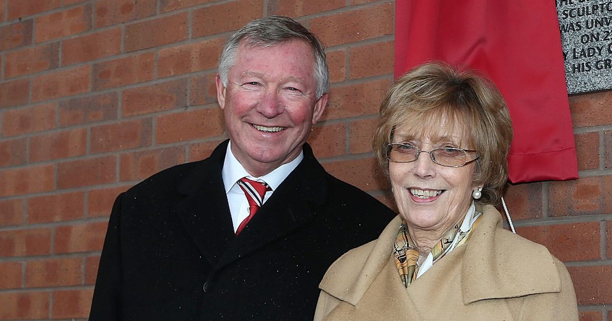 Man Utd lead tributes to Sir Alex Ferguson's wife Cathy who was 'family ...